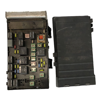 05 06 07 Town & Country, Caravan IPM Fuse & Relay Center Box 05144505A ...