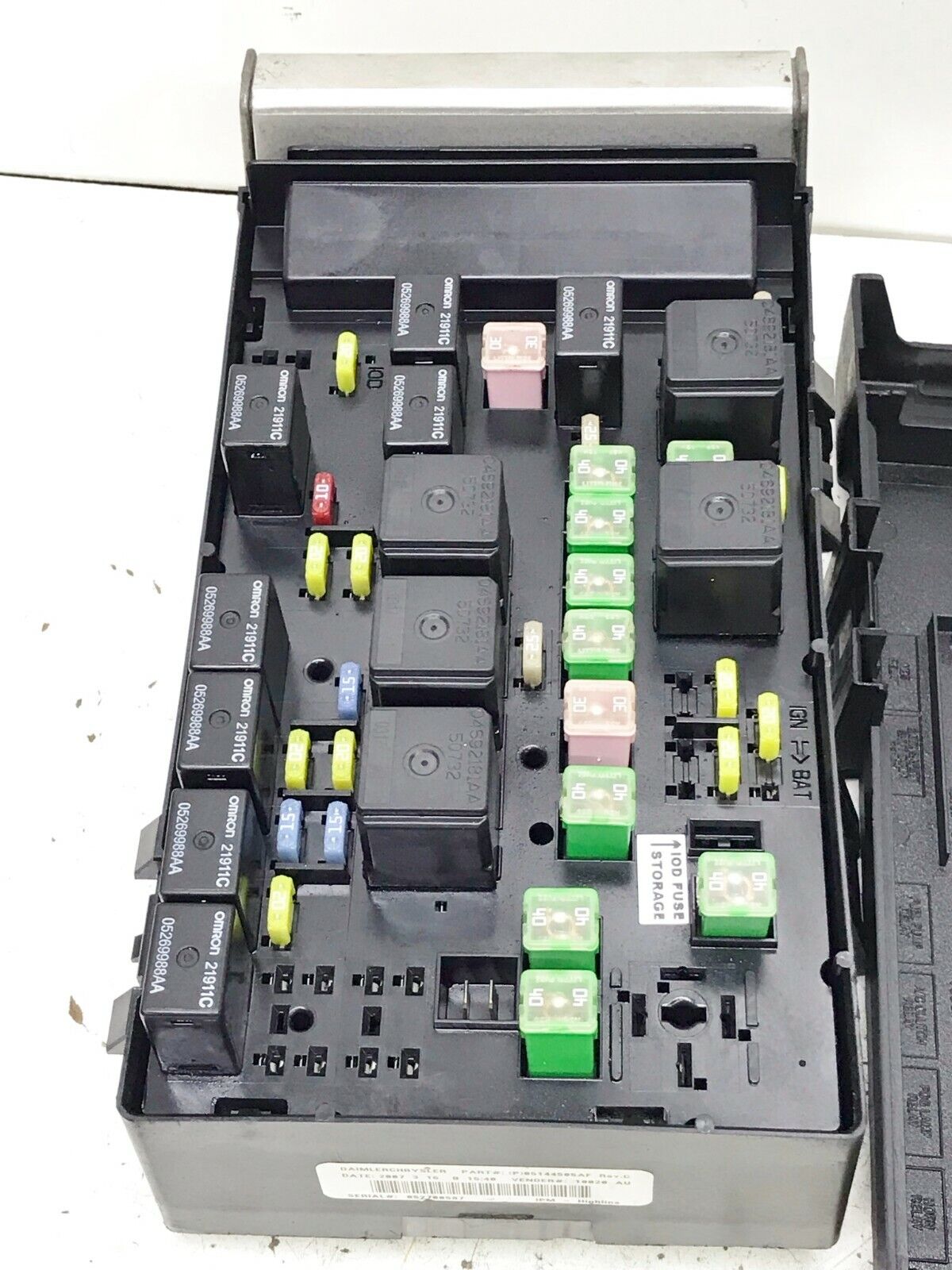 05 06 07 Town & Country, Caravan IPM Fuse & Relay Center Box 0514450 ...